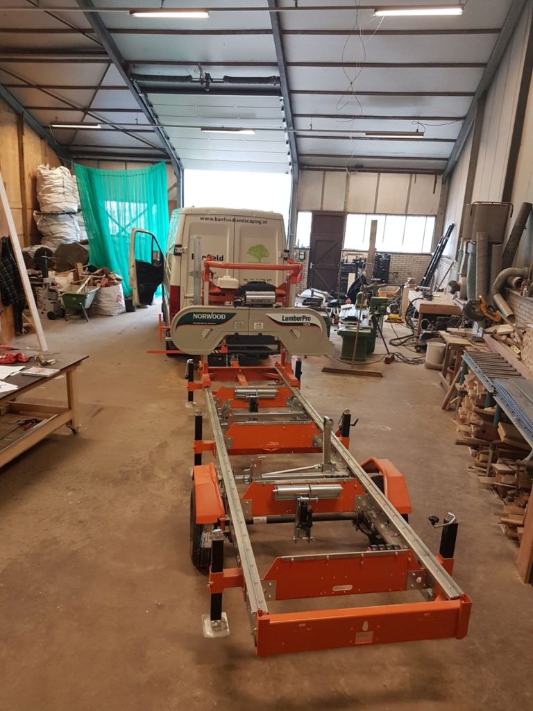 Mobiele zaagmachine